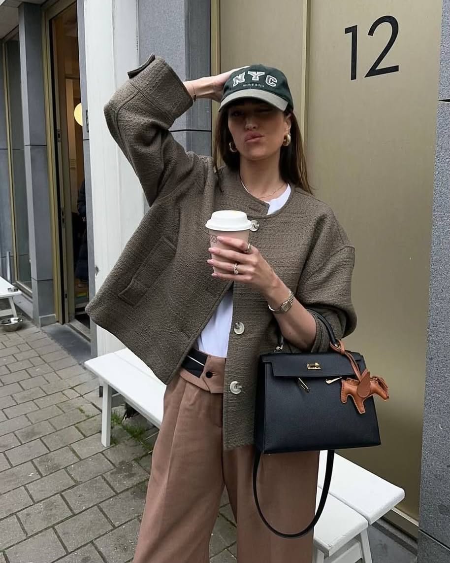 25 Hat Outfits for Women 2025: Trendy and Classy Ways to Style Hats for ...