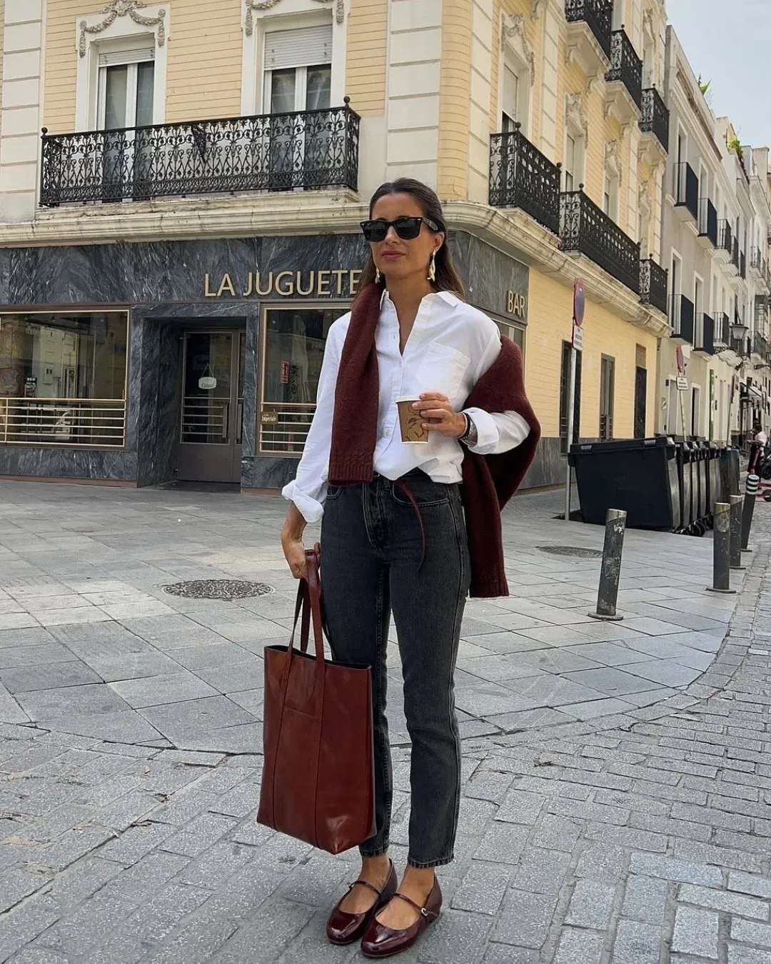 25 Teacher Outfits 2025: Stylish and Comfy Looks for Every Season and ...