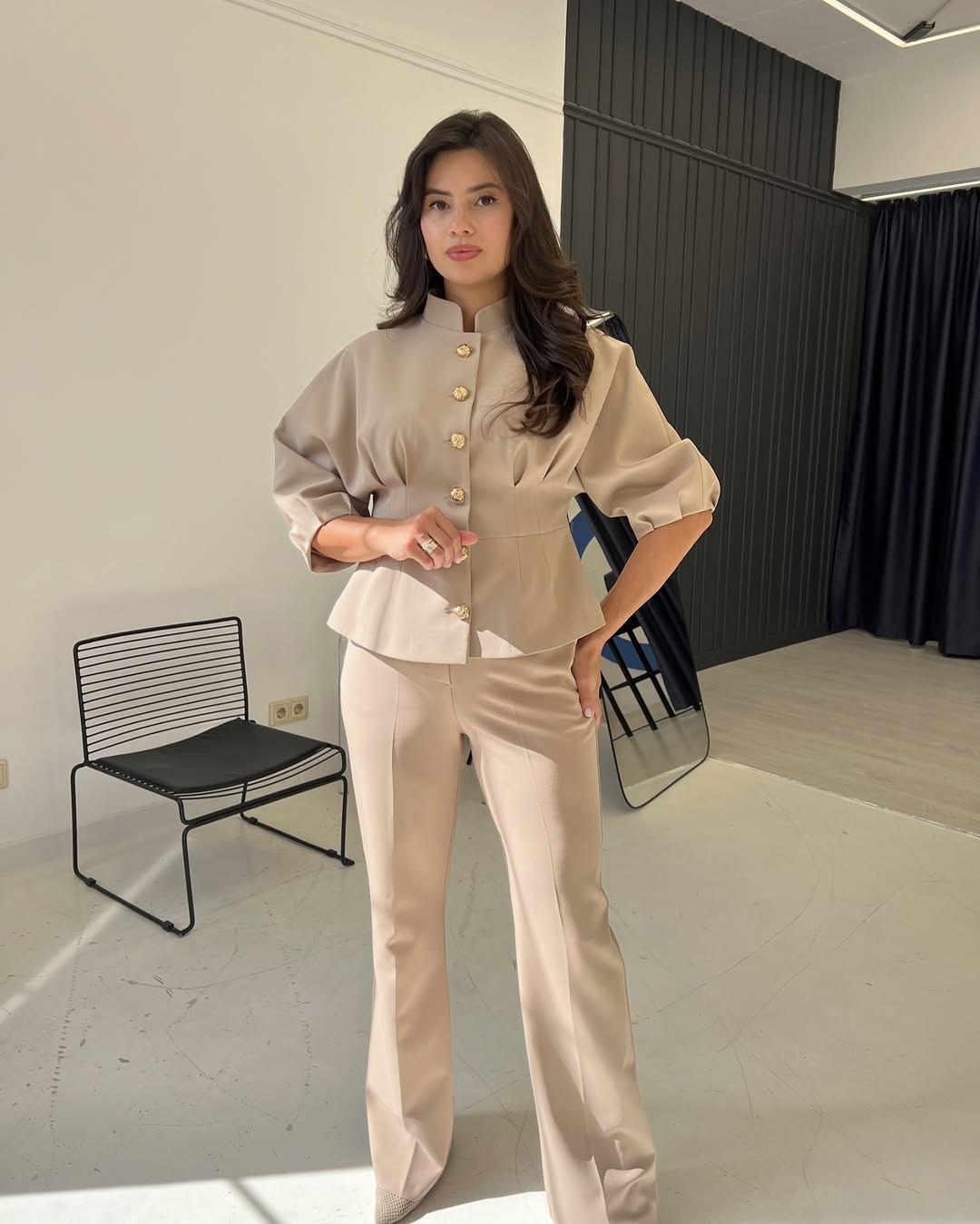 25 Teacher Outfits 2025: Stylish and Comfy Looks for Every Season and ...
