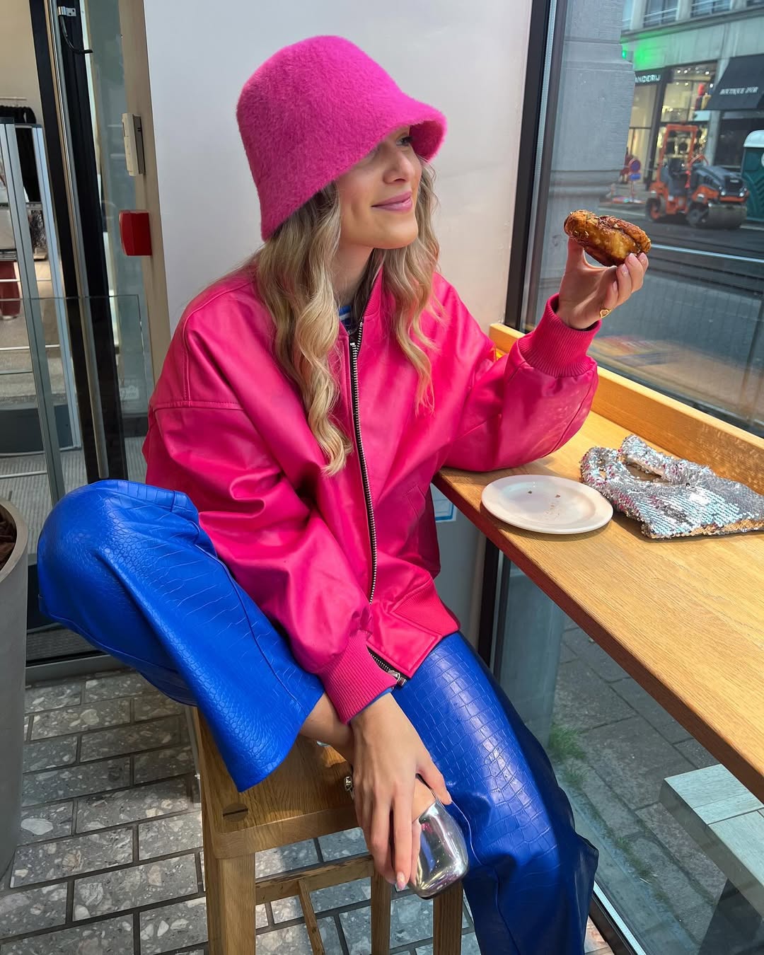 30 Colorful Outfits 2025: Bold, Bright and Fun Looks to Elevate Your ...