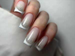 35 Engagement Nails Ideas 2025 That Are Perfect for Your "Yes" Moment ...