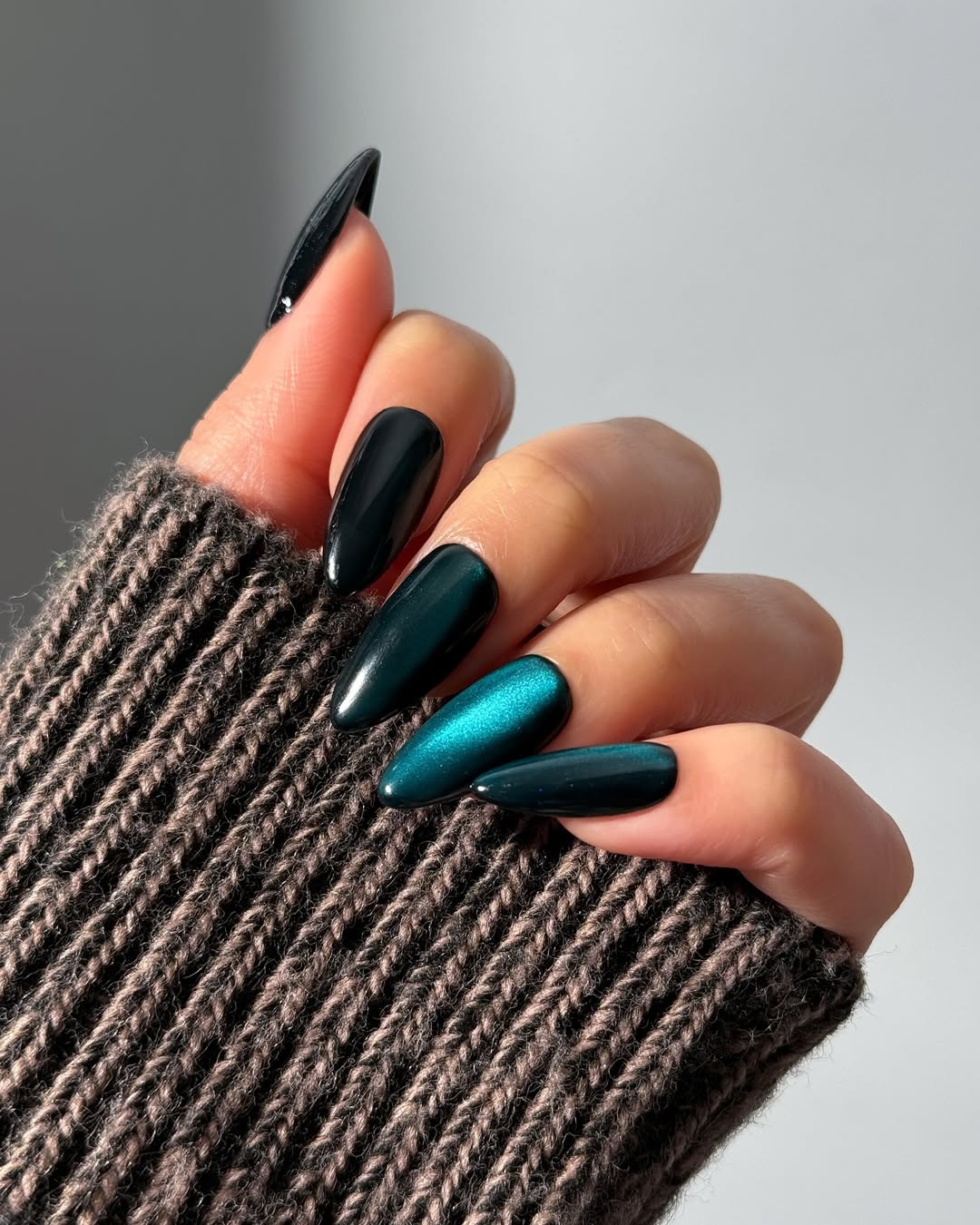 35 Cat Eye Nails That Shine Like Magic – Stunning Designs You Need To ...