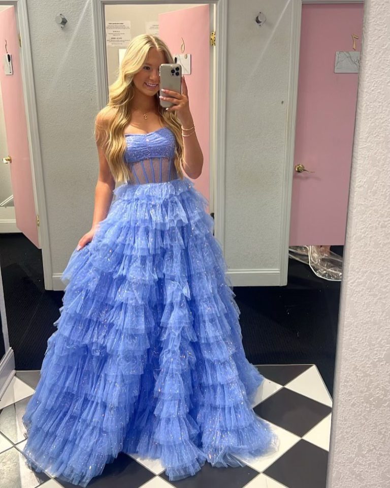 35 Homecoming Dresses 2025: Trendy, Cute & Unique Styles for a Perfect ...