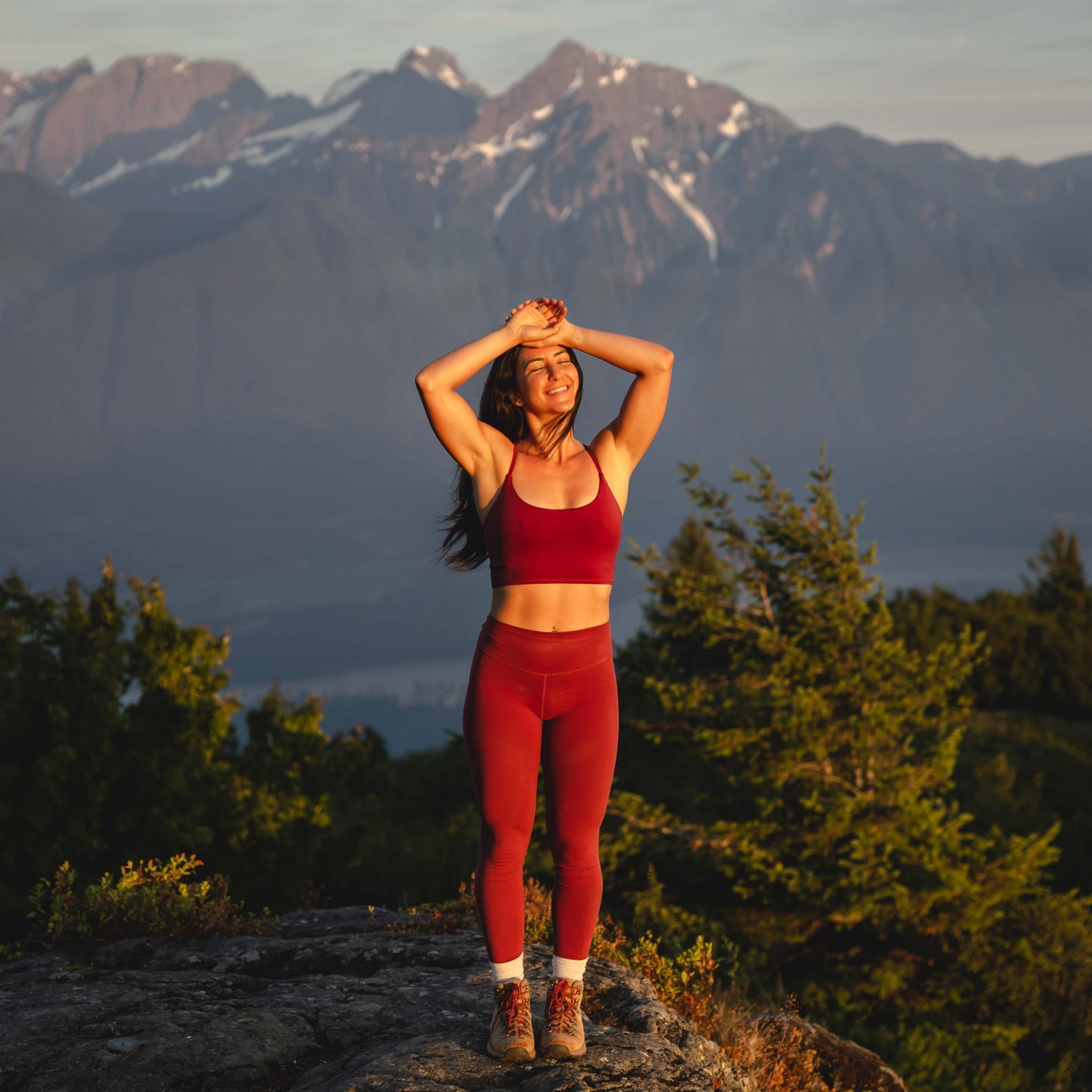 30 Hiking Outfit Summer 2025 Trends – Cute, Stylish & Trail-Ready Looks for Every Adventure ...
