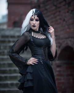 30 Goth Outfits 2025: Dark, Chic & Aesthetic Styles For Every Occasion ...