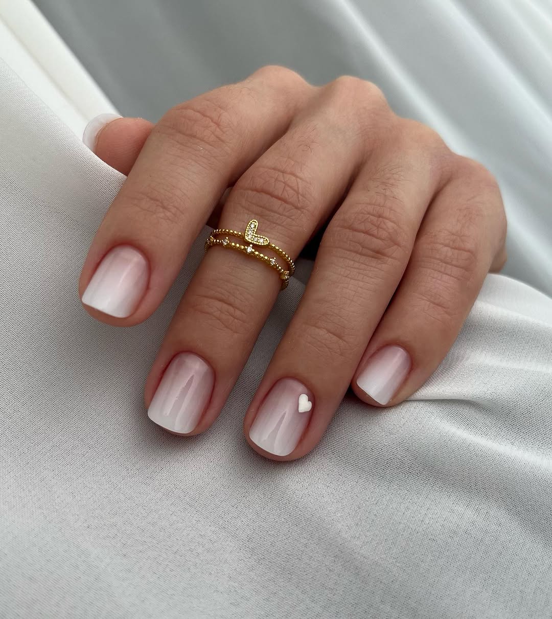 35 Engagement Nails Ideas 2025 That Are Perfect for Your "Yes" Moment ...