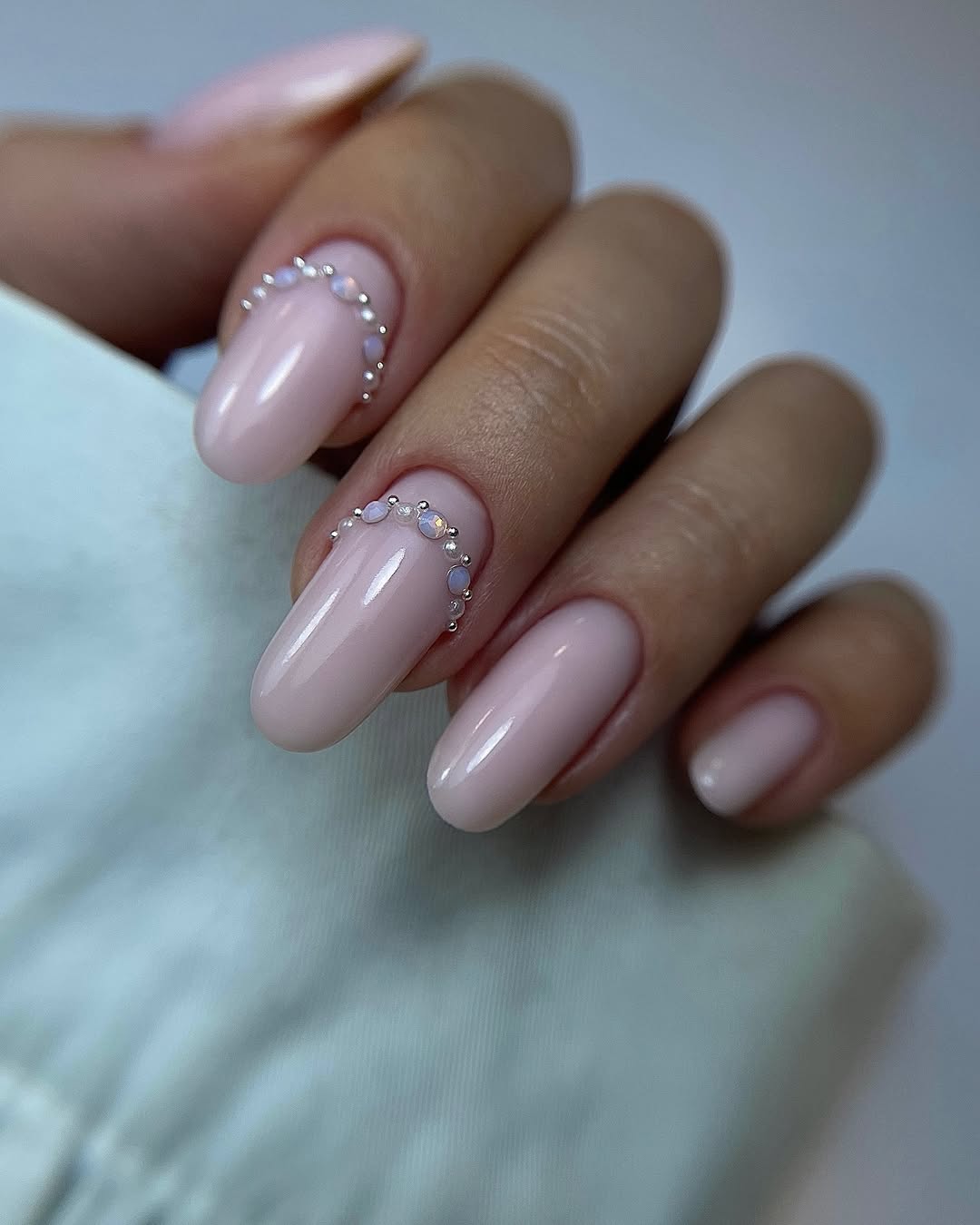 35 Engagement Nails Ideas 2025 That Are Perfect for Your "Yes" Moment ...