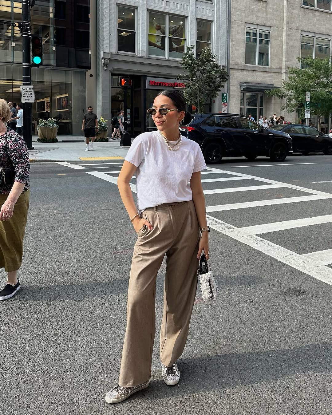 30 Summer City Outfits 2025: Trendy & Chic Looks for a Stylish Season ...