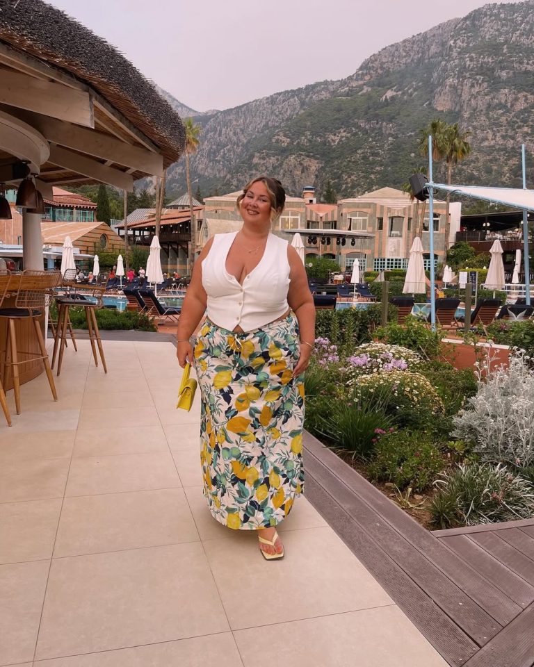 30 Plus Size Summer Outfits 2025: Trendy and Comfy Looks for Curvy ...