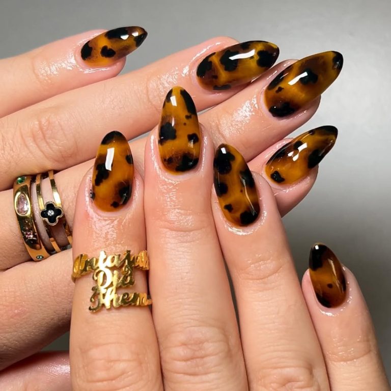 35 Tortoise Shell Nails Ideas 2025 That Will Make You Ditch Plain ...