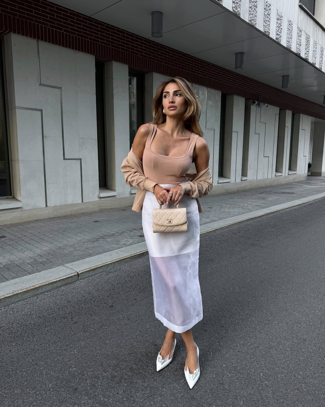 29 Summer Office Outfits 2025: Chic & Professional Looks for Every ...