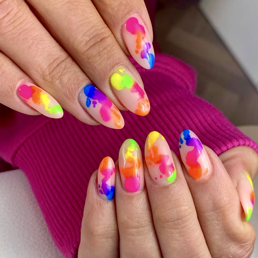 33 Neon Summer Nails 2025 That Are Bright, Fun and Totally On Trend ...