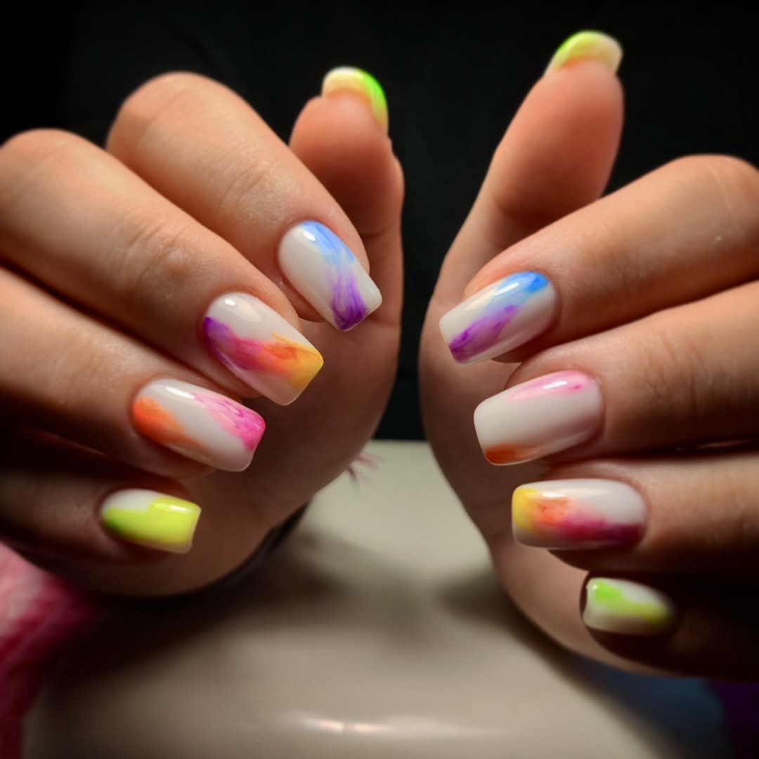 30 Summer Dip Nails 2025 That Are Trending Right Now – Fun, Bright, and ...