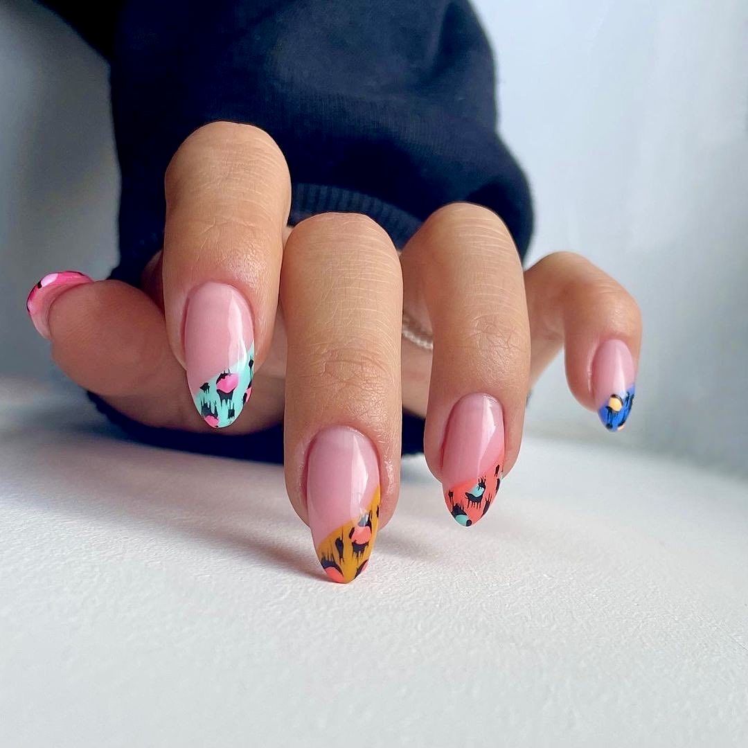 35 Nail Designs Summer 2025: Hot Pink, French Tips and Beachy Colors ...