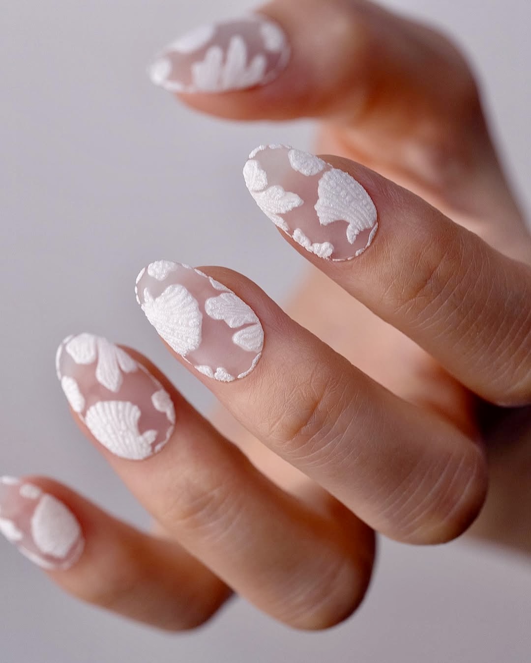 30 Shell Nails 2025 That Bring the Ocean to Your Fingertips - divagaze.com