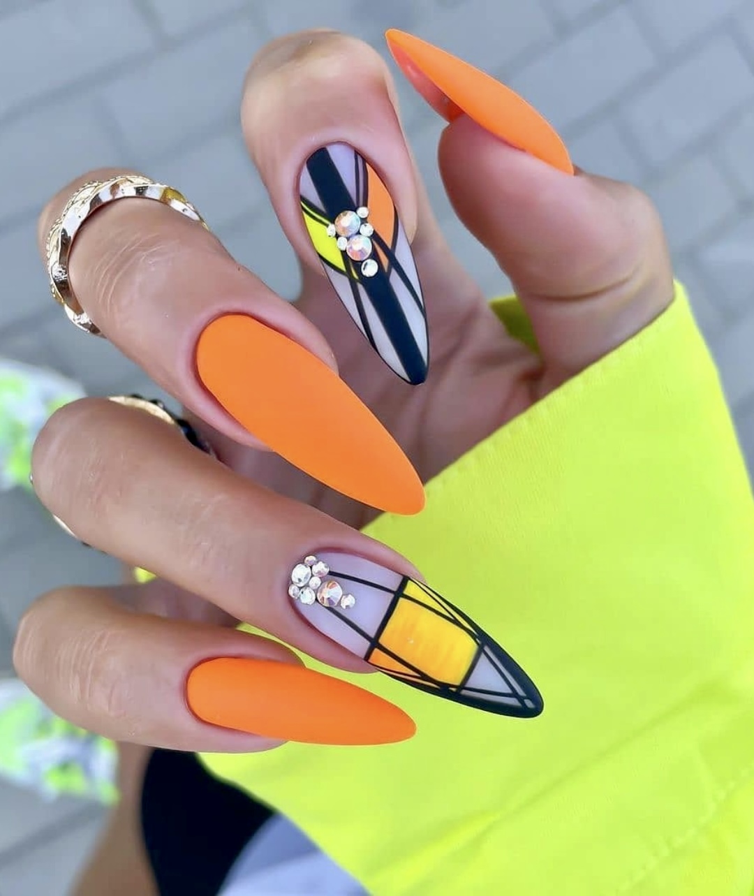 33 Neon Summer Nails 2025 That Are Bright, Fun and Totally On Trend ...