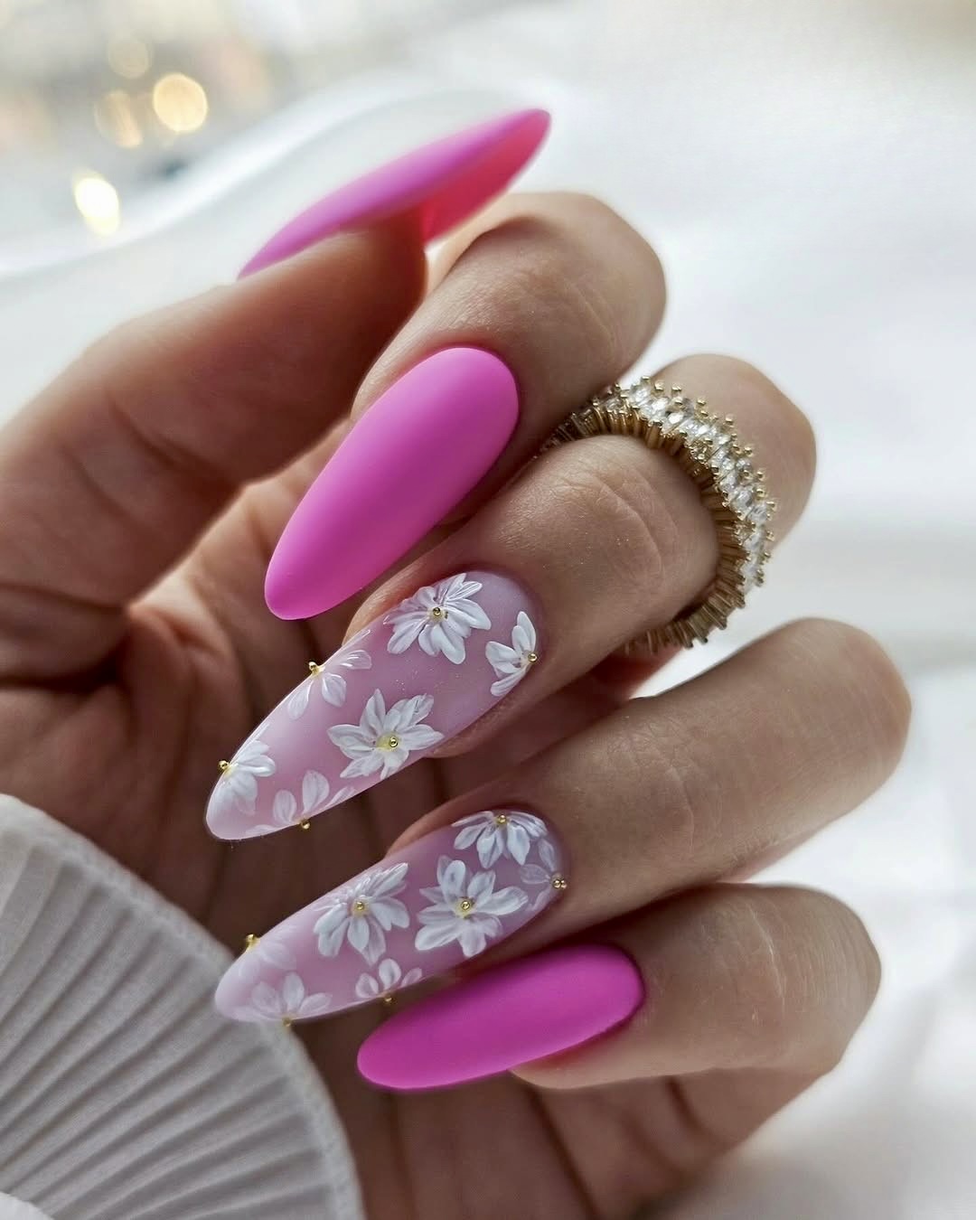 35 Summer Flower Nails 2025 That Will Bloom Your Manicure Game This ...