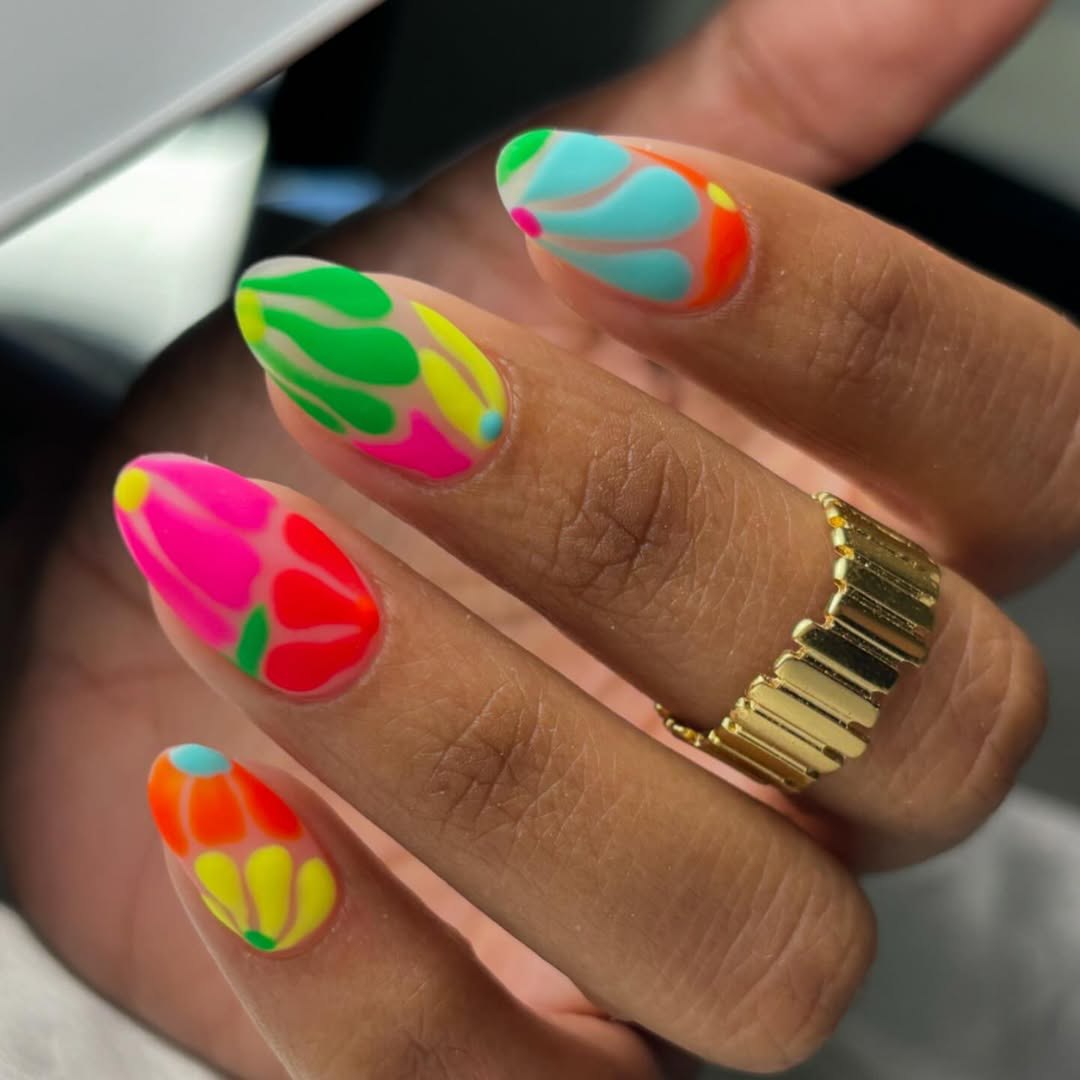 35 Bright Summer Nails 2025 That Will Make Your Look Shine All Season ...