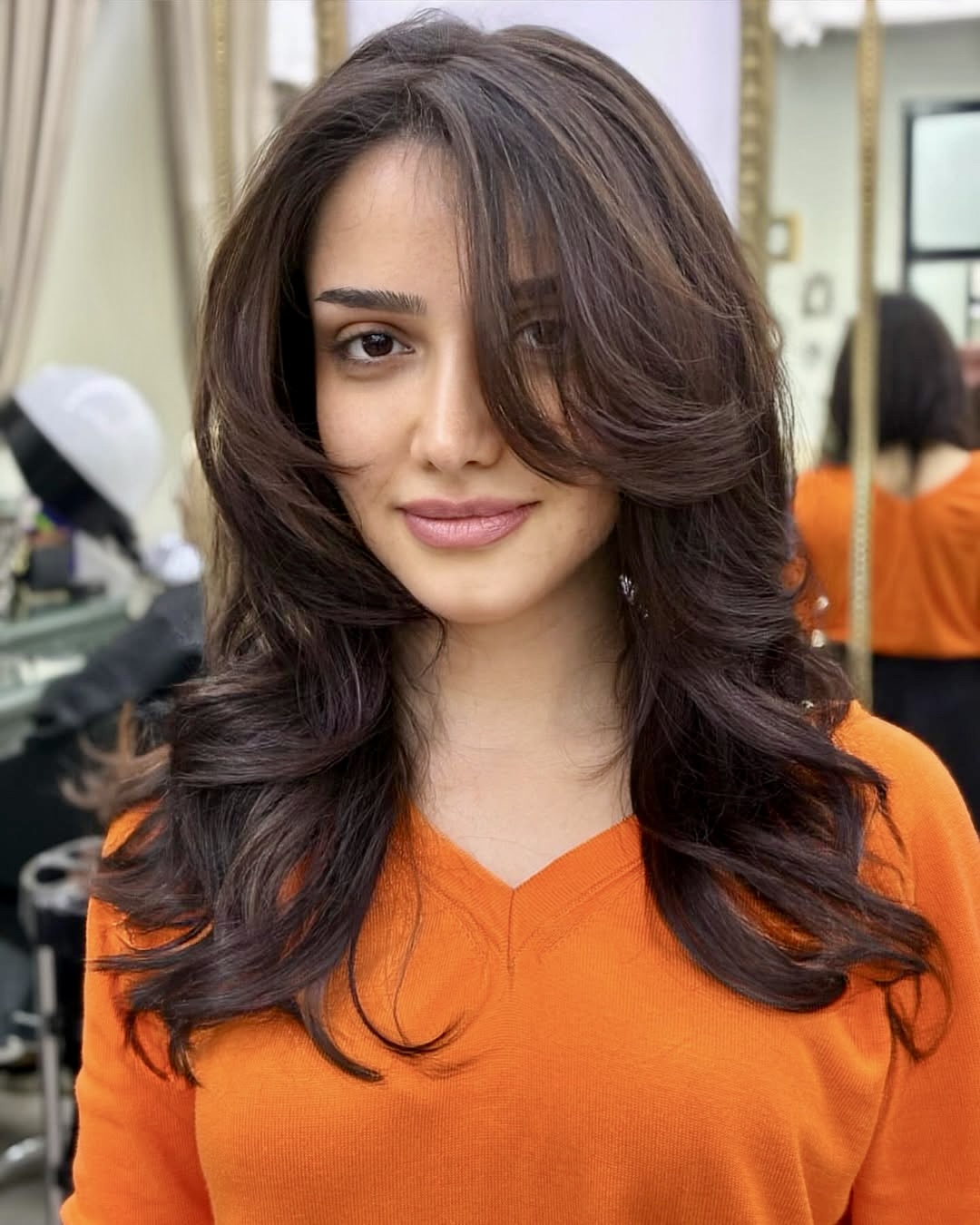 25 Hairstyles for Oval Face Women 2025 That Will Instantly Elevate Your ...