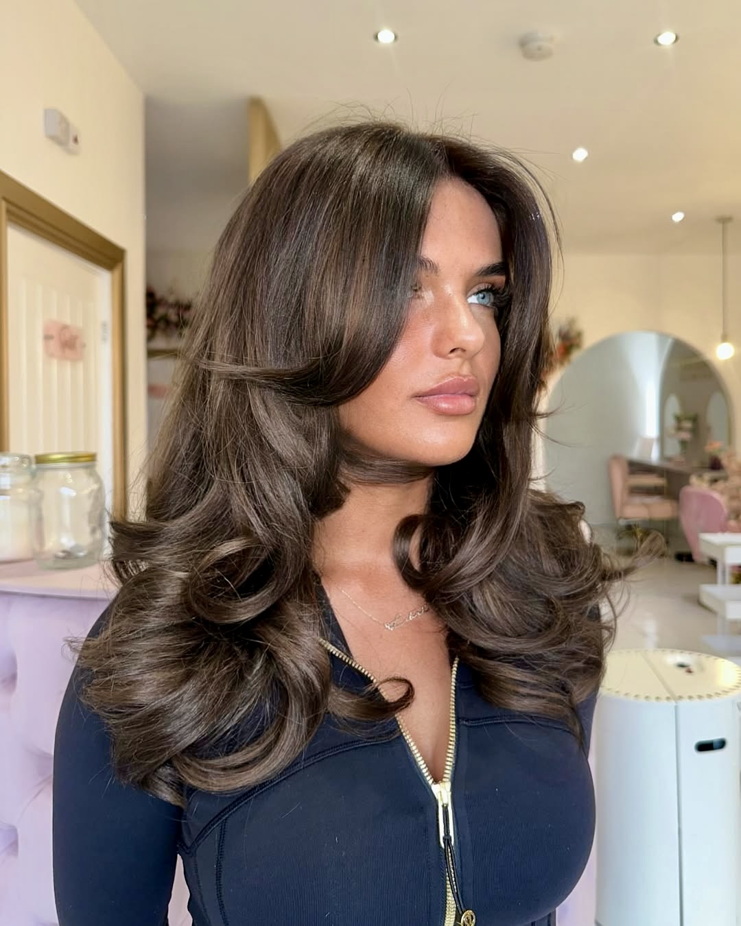 30 Best Haircuts for Wavy Hair 2025 to Try Right Now - divagaze.com