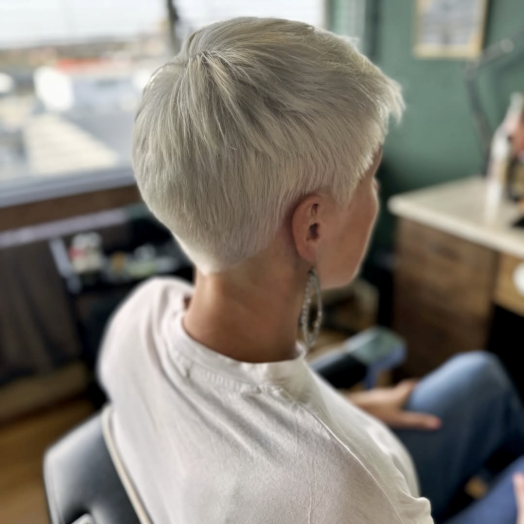 24 Pixie Haircuts for Older Women 2025 That Are Bold, Chic, and Perfect ...