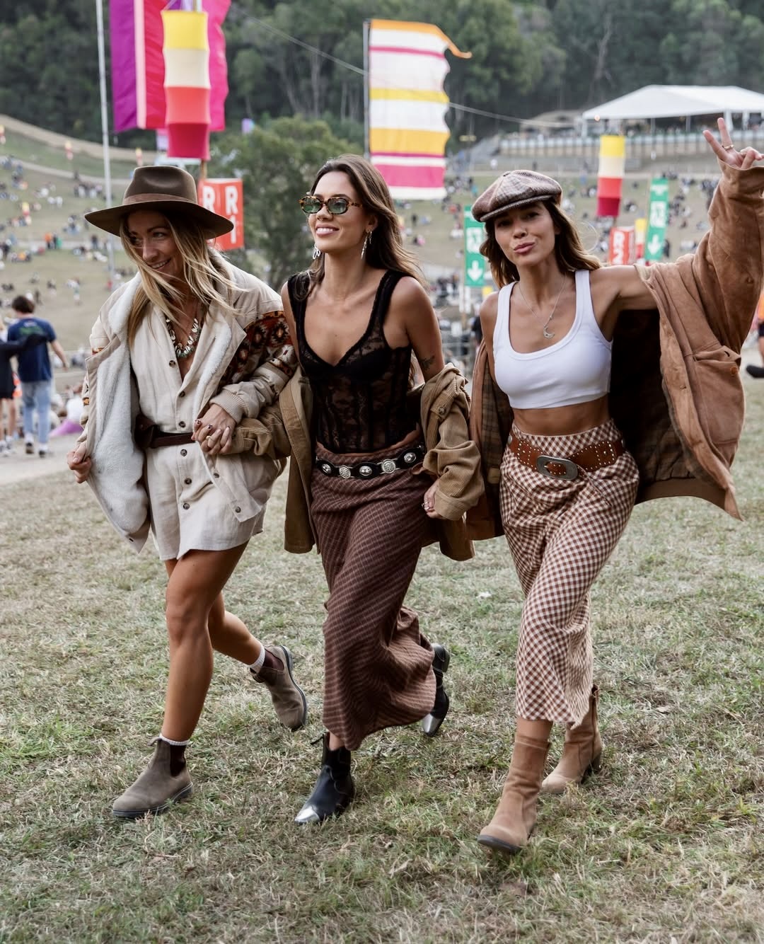 30 Fall Festival Outfit Ideas for Women - divagaze.com