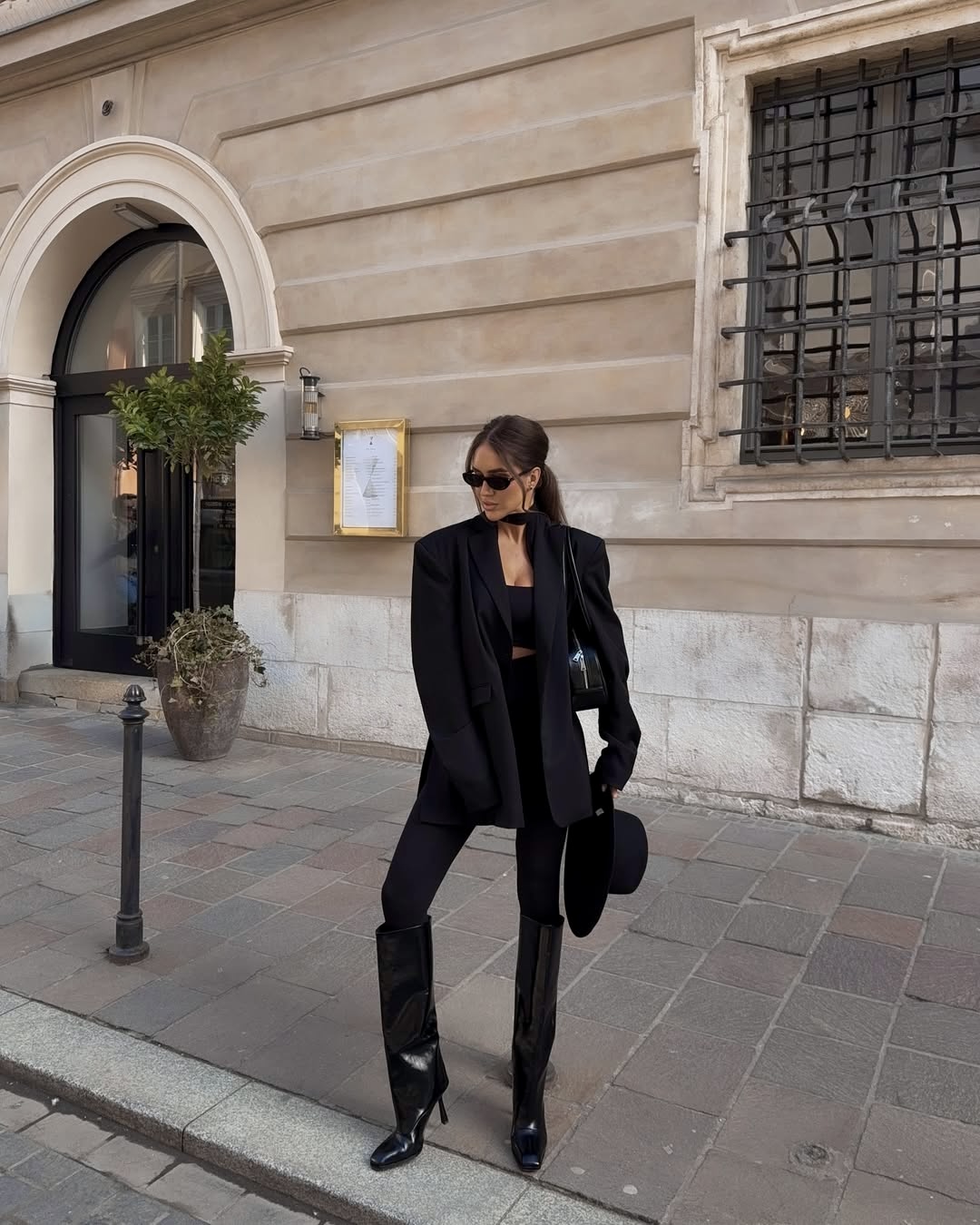 25 Fall Date Night Outfit Ideas for Women to Try in 2025 - divagaze.com