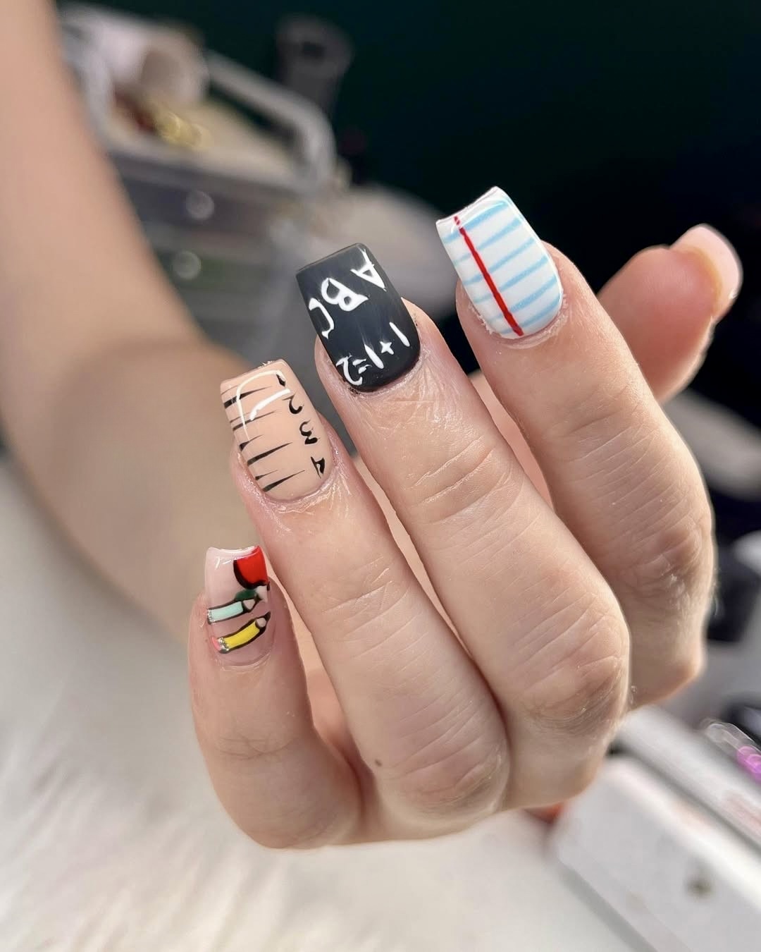 25 Back to School Nails 2025 for Students and Teachers - divagaze.com