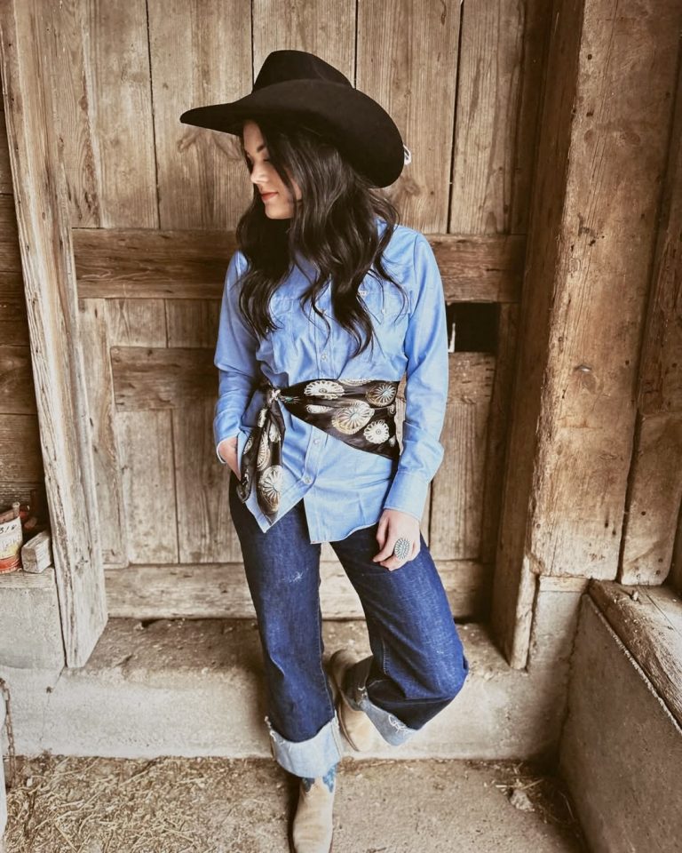 35 Western Fall Outfits 2025 for Women to Copy Now - divagaze.com