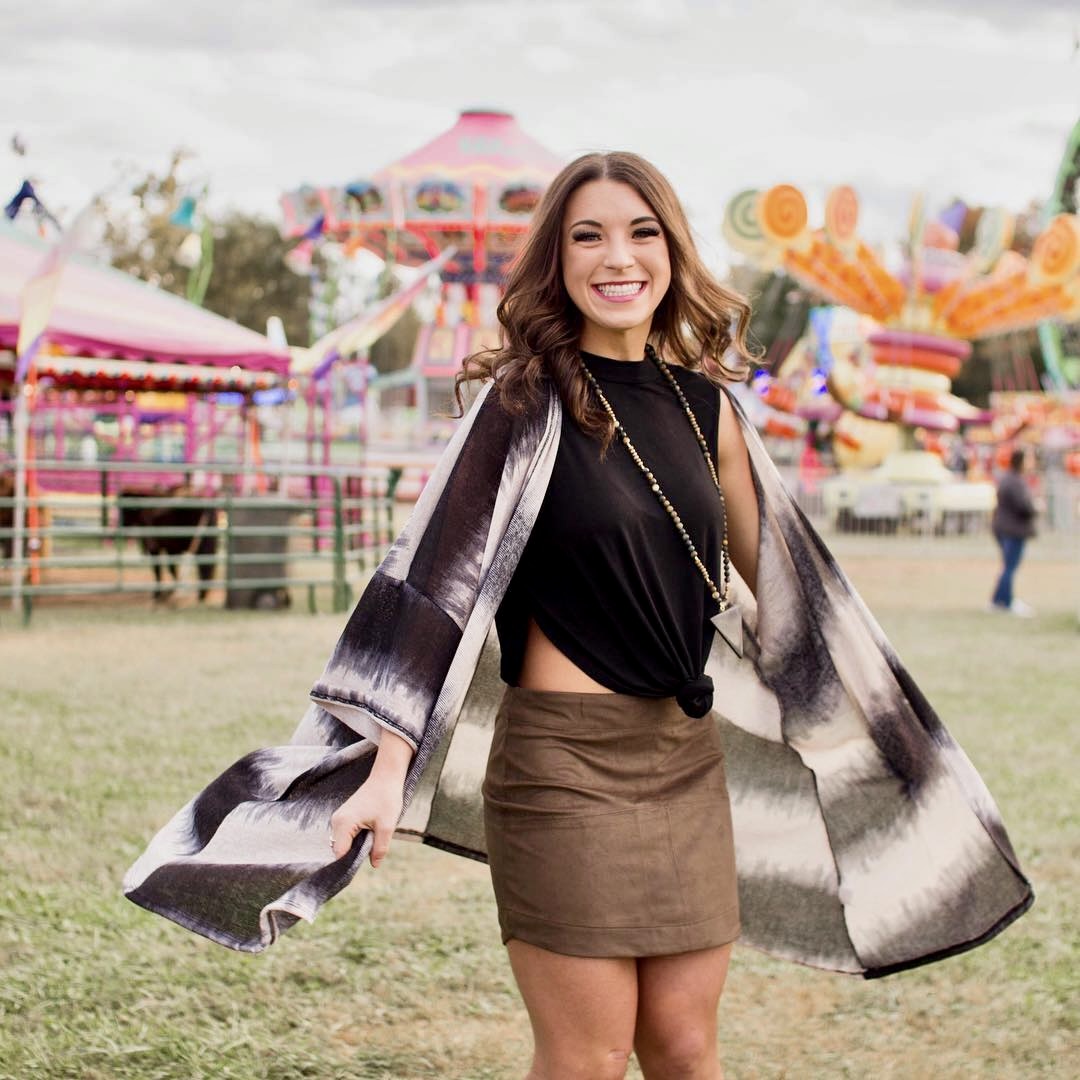 30 Fall Festival Outfit Ideas for Women - divagaze.com
