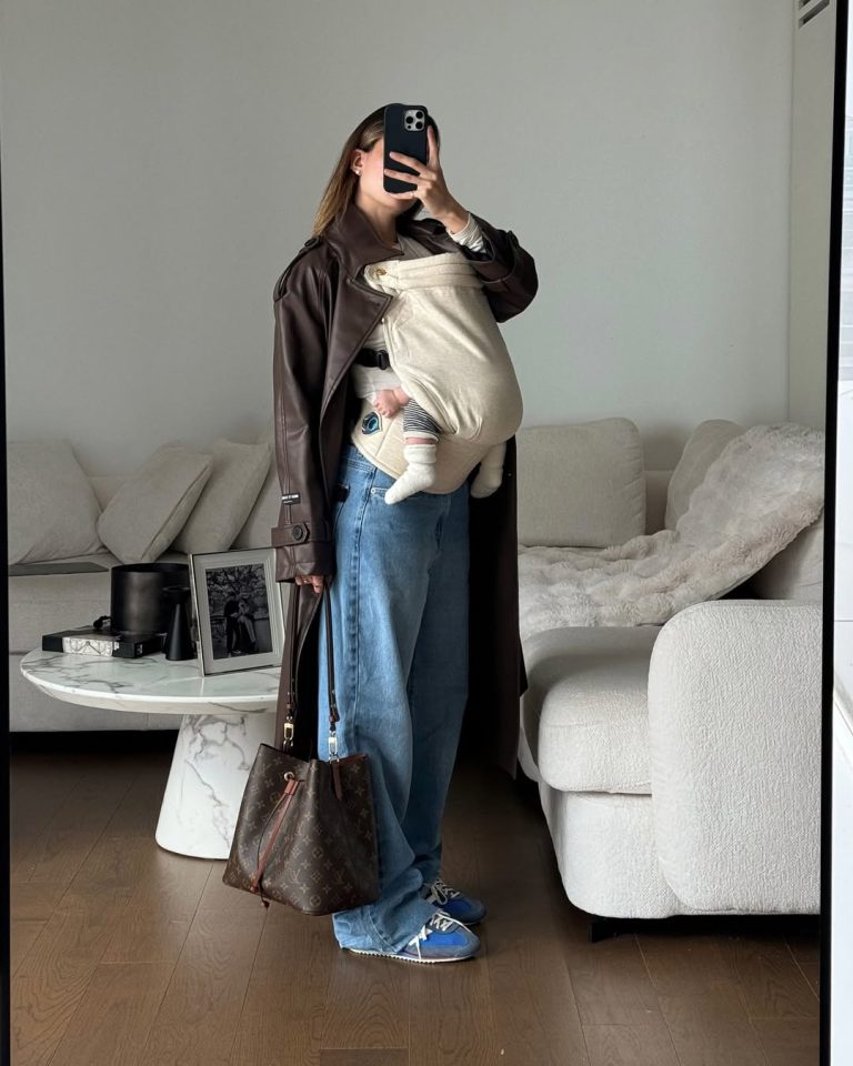 35 Mom Outfits Fall 2025 That Are Stylish and Comfortable - divagaze.com