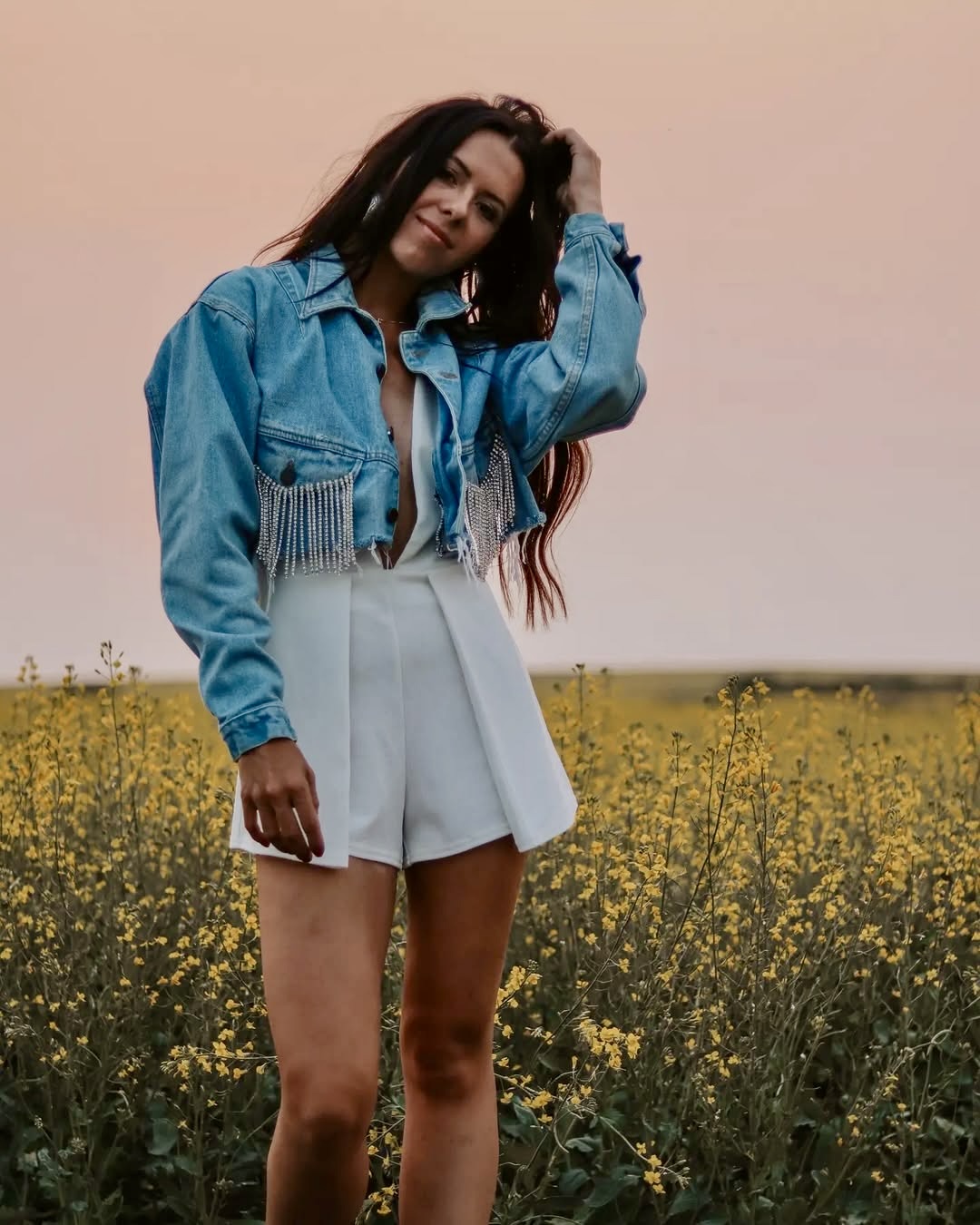 25 Jean Jacket Outfits 2025 for Women Who Love Style - divagaze.com
