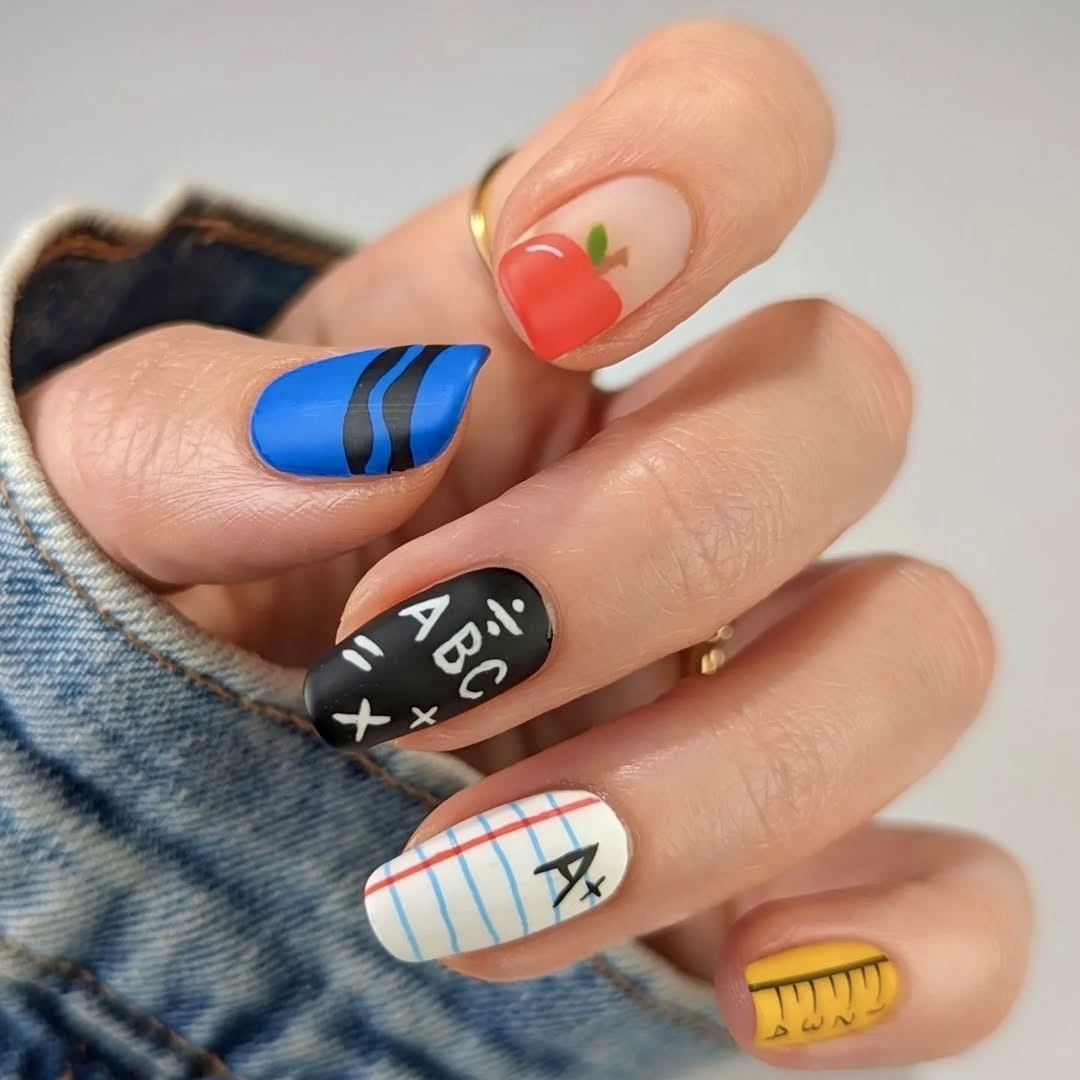 25 Back to School Nails 2025 for Students and Teachers - divagaze.com