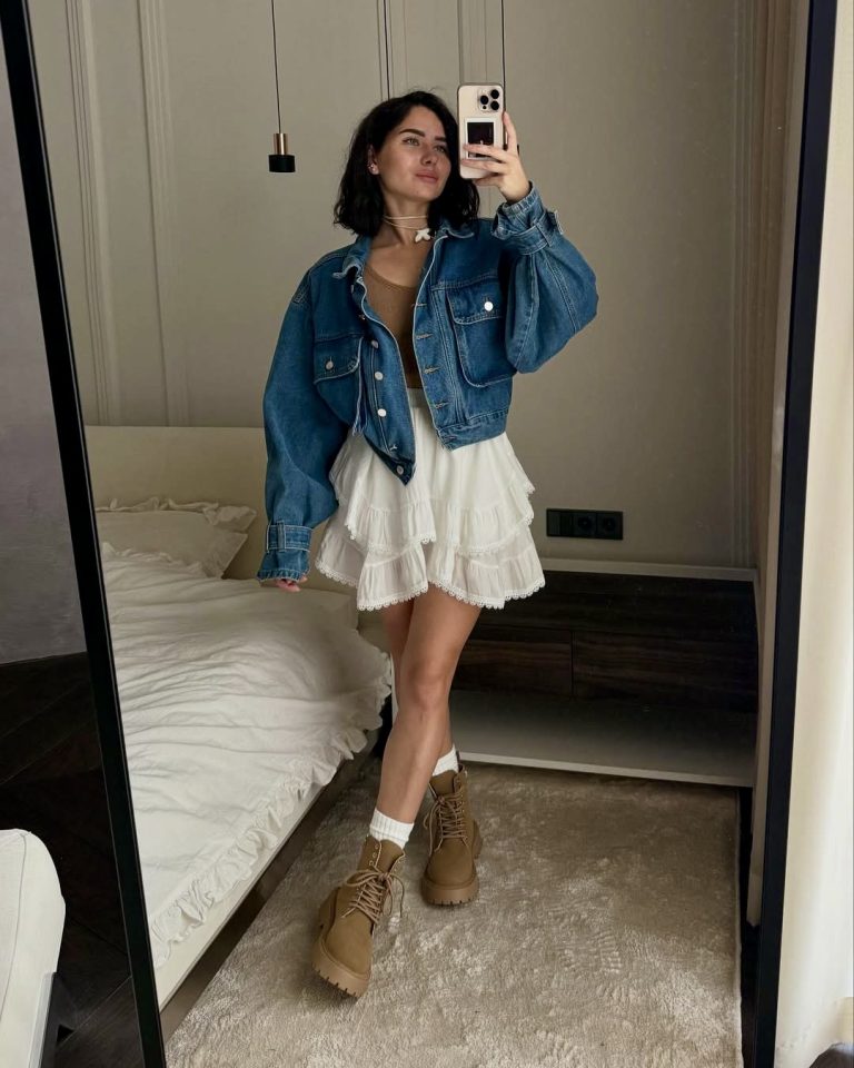 25 Jean Jacket Outfits 2025 for Women Who Love Style - divagaze.com