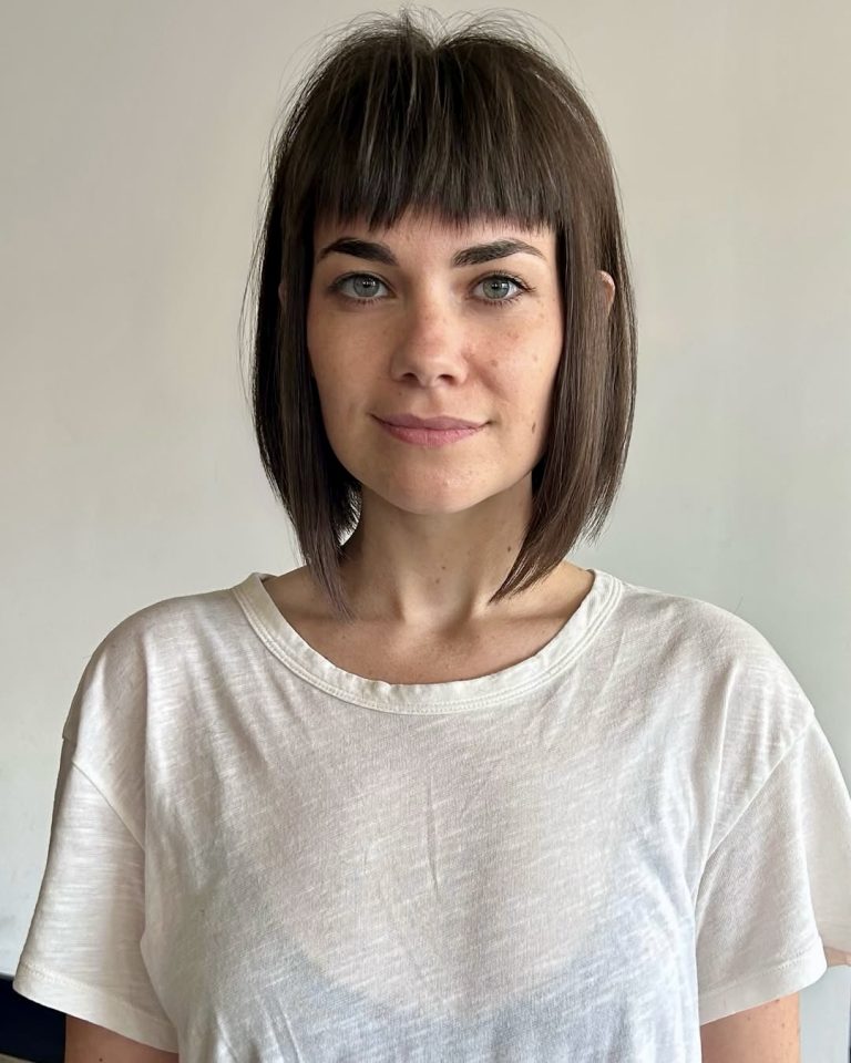 30 Lob Haircut with Bangs Ideas for Women 2025 - divagaze.com