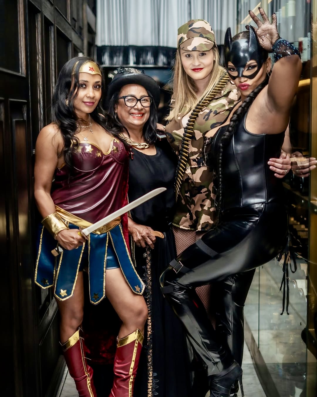 25 Halloween Outfits 2025 Ideas for Women to Dress to Impress ...