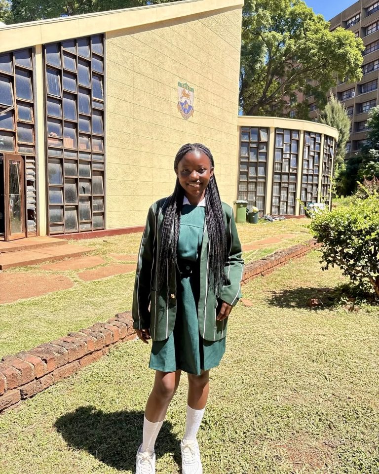 30 Back to School Uniform Outfits 2025 for Girls - divagaze.com