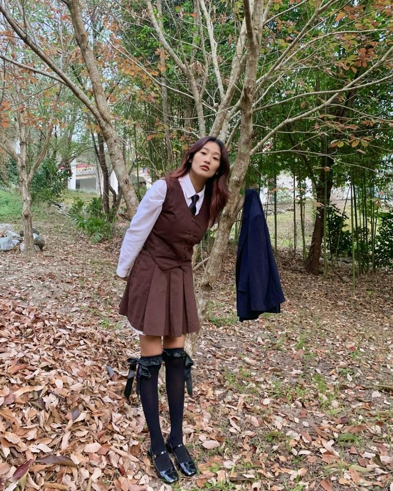 30 Back to School Uniform Outfits 2025 for Girls - divagaze.com
