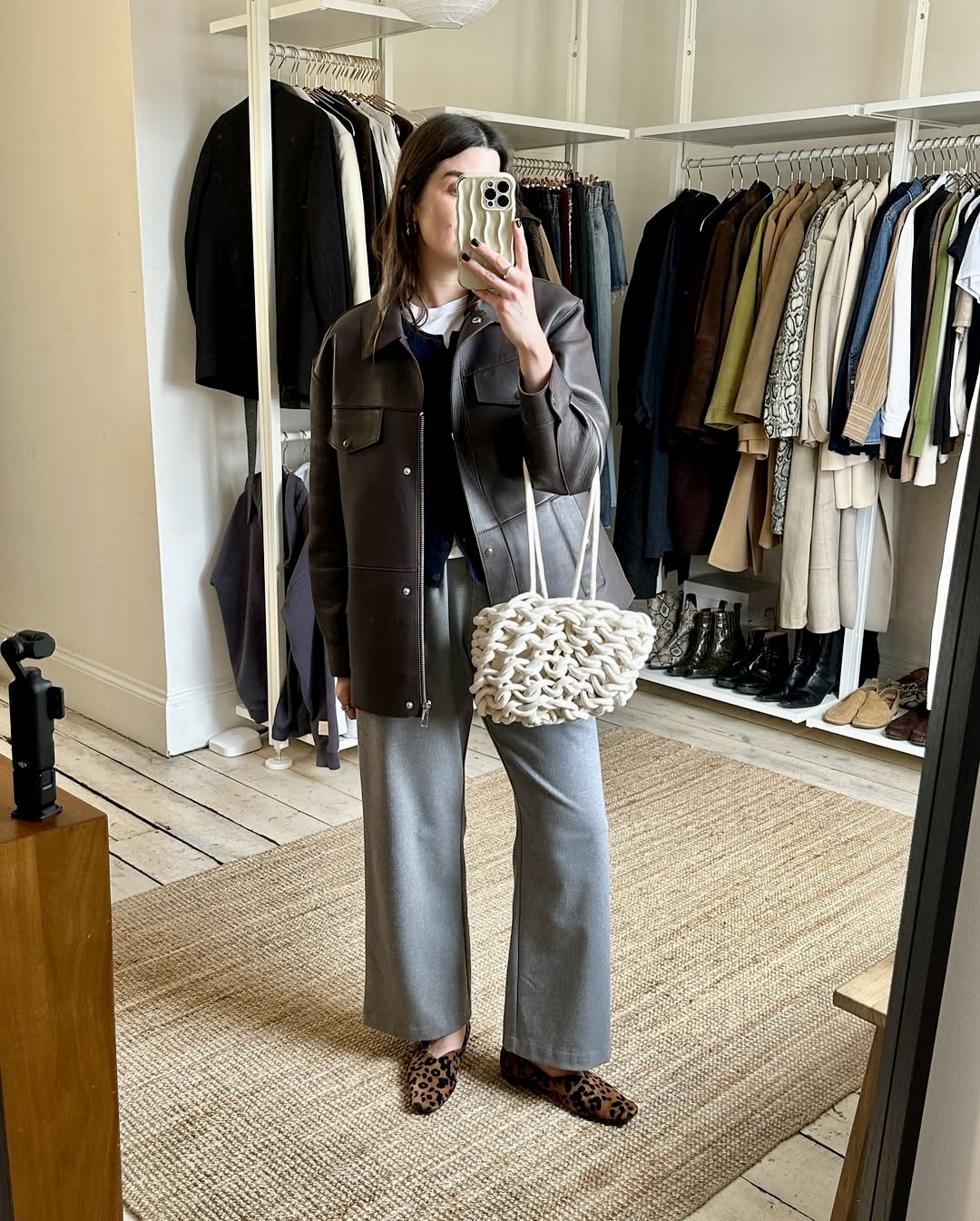 30 Best 90s Fall Outfits 2025 for Women to Try Now - divagaze.com