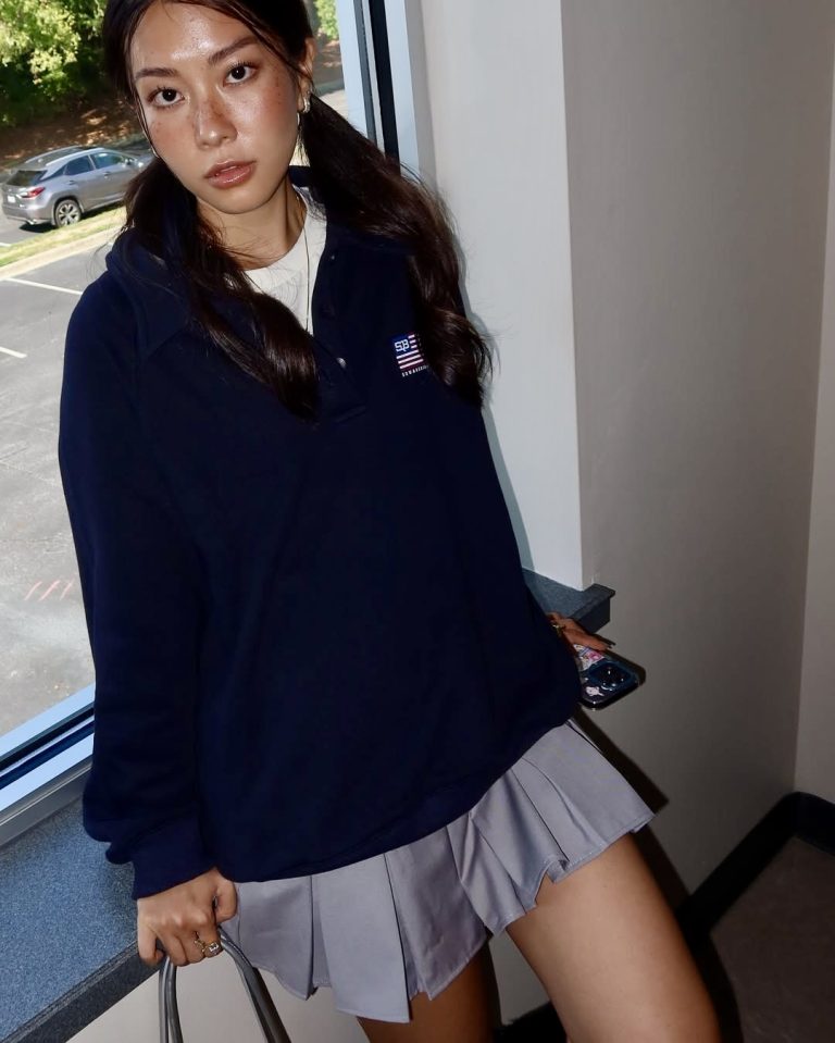 30 Back to School Uniform Outfits 2025 for Girls - divagaze.com