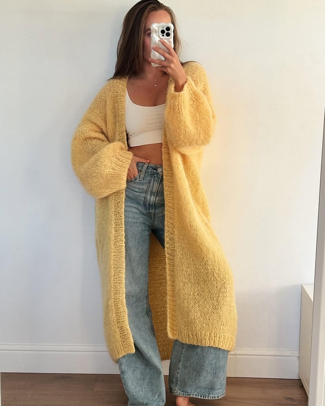 35 Cardigan Outfits 2025 for Women to Copy This Year - divagaze.com