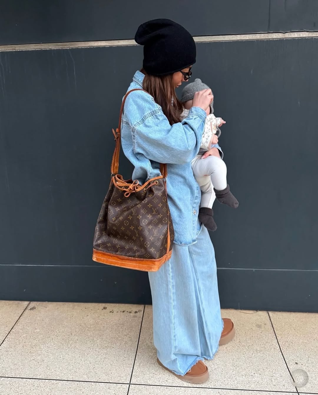 35 Mom Outfits Fall 2025 That Are Stylish and Comfortable - divagaze.com