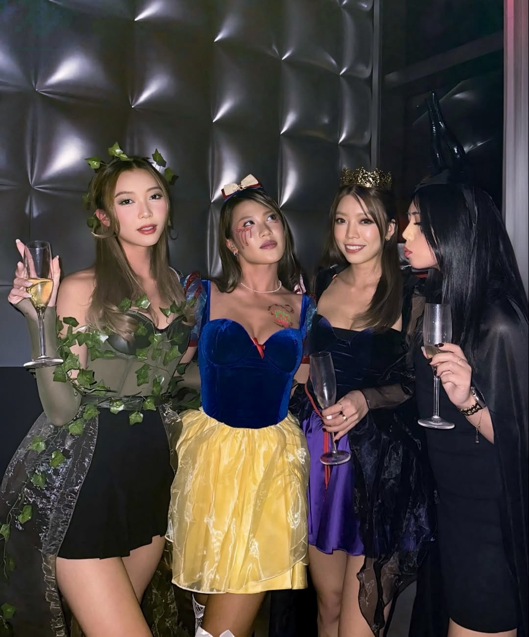 25 Halloween Outfits 2025 Ideas for Women to Dress to Impress ...