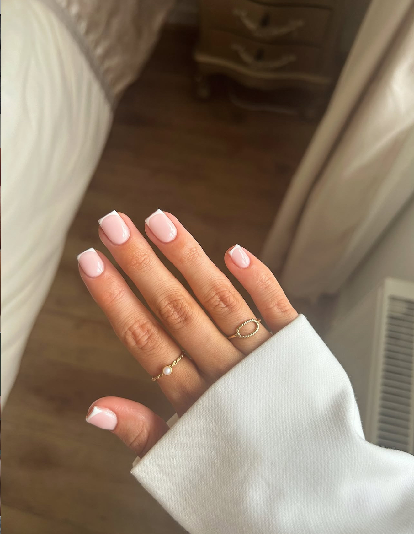 35 Neutral Fall Nails 2025 Ideas for a Chic Autumn Look - divagaze.com