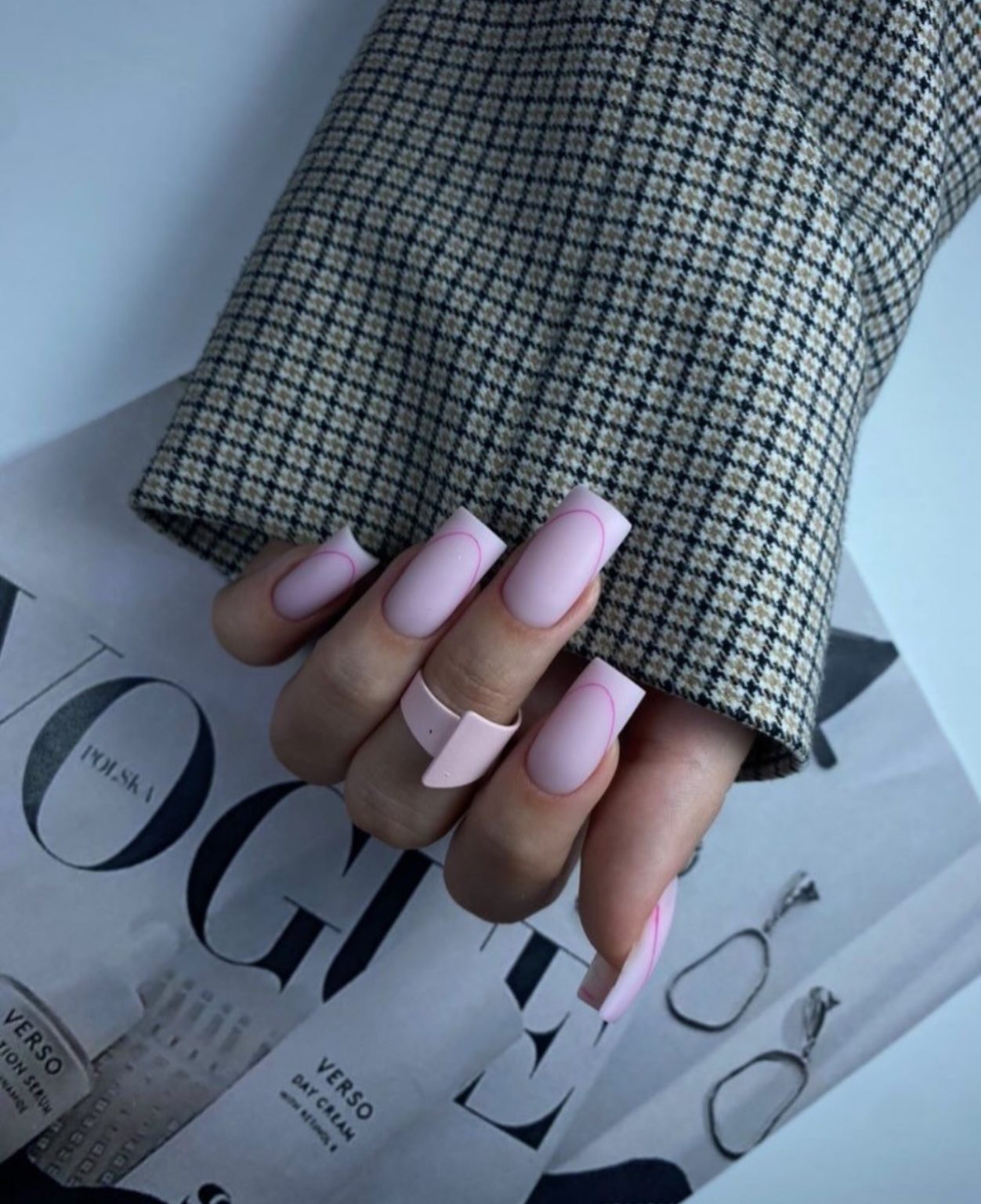 30 Pink Fall Nails 2025 Ideas for Every Mood - divagaze.com