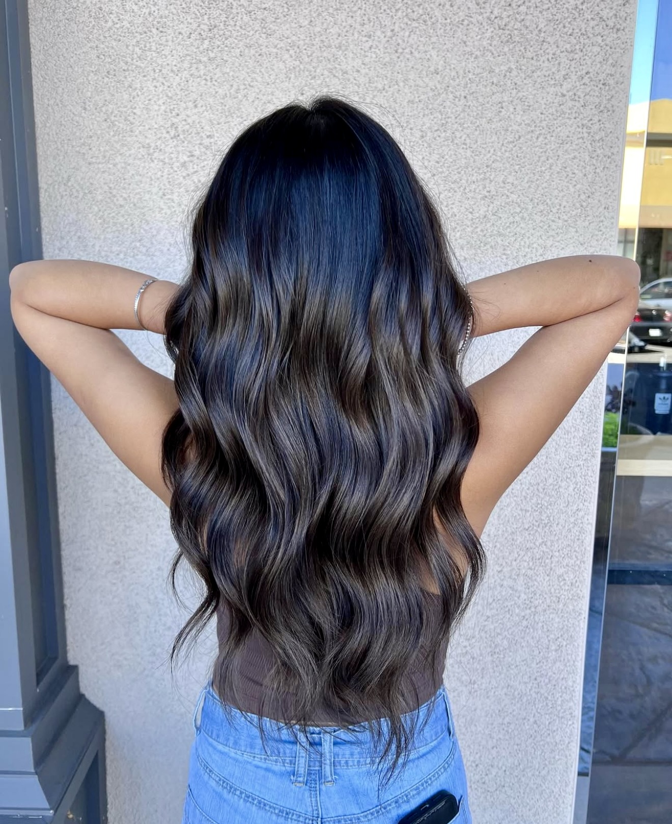 30 Dark Hair Color Ideas 2025 for Chic Everyday Style - divagaze.com