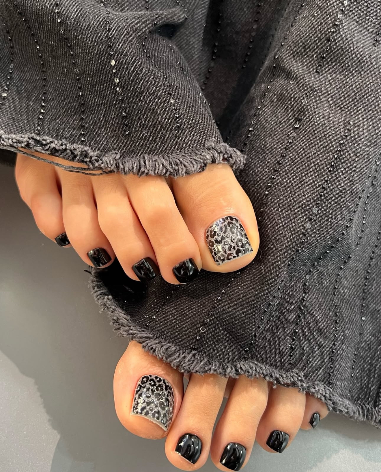 30 Fall Toe Nail Colors 2025 for Every Style - divagaze.com