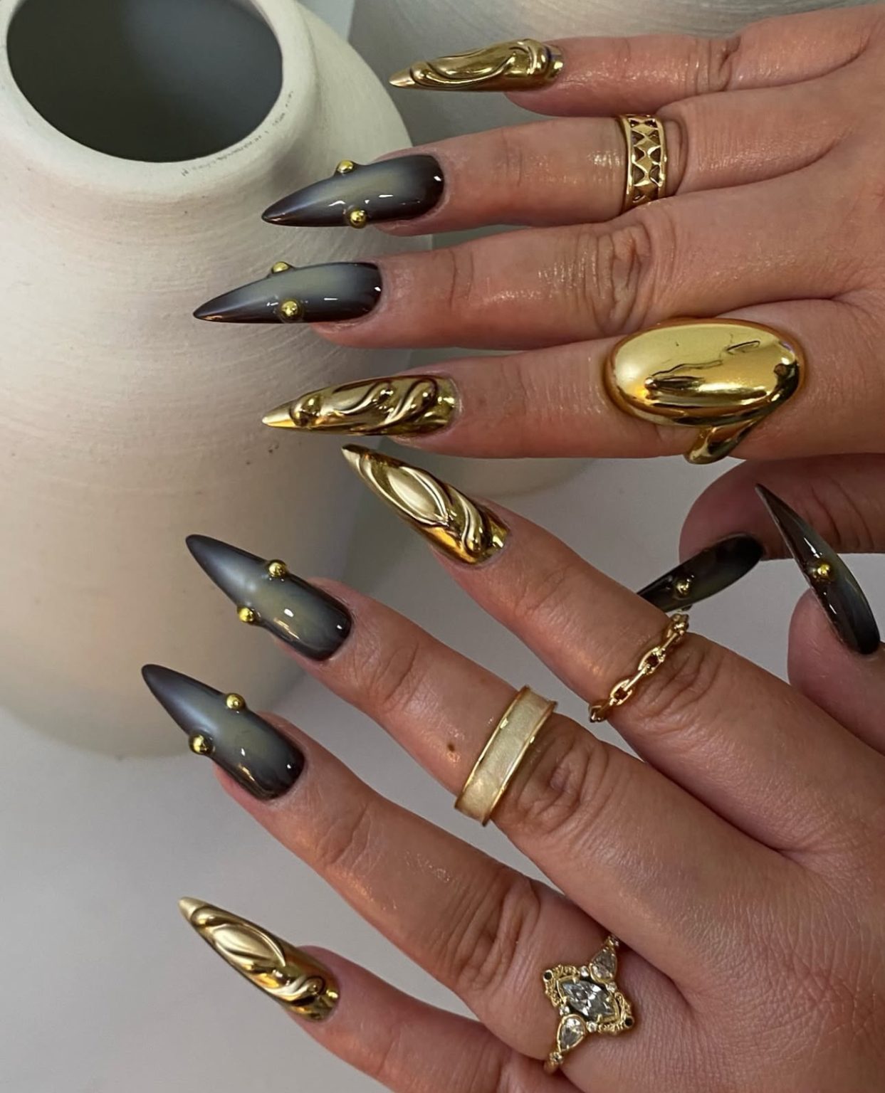 25 Fall Chrome Nail Colors 2025 Ideas for Bold Shiny Looks - divagaze.com