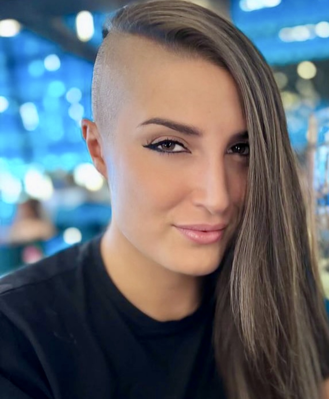 25 Undercut Hairstyles Women Love in 2025 - divagaze.com