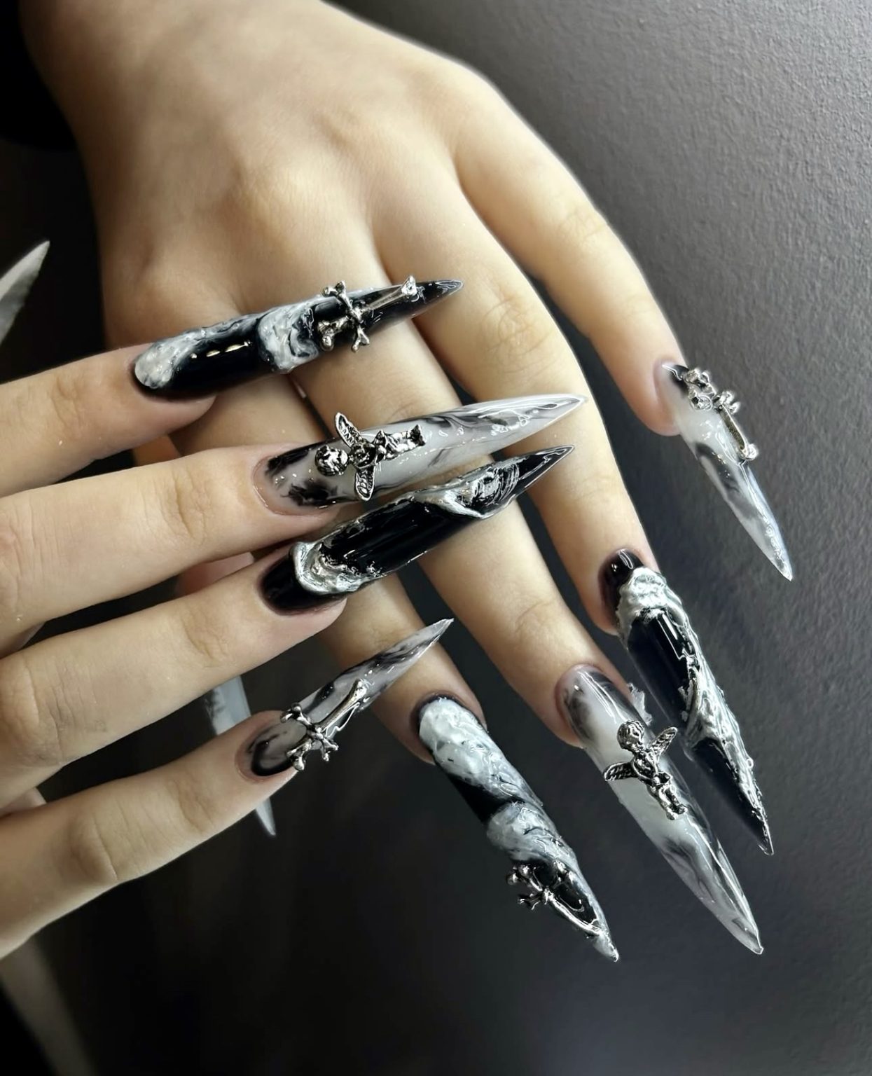 35 Goth Nails 2025 Ideas for a Bold and Dark Look - divagaze.com